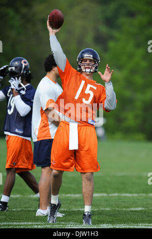 Chicago Bears quarterback Dan LeFevour looks back to hand off while ...