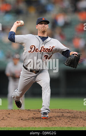 Detroit Tigers relief pitcher Robbie Ray throws during the eighth ...