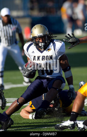 Oct. 9, 2010 - Kent, Ohio, United States of America - Akron Zips ...