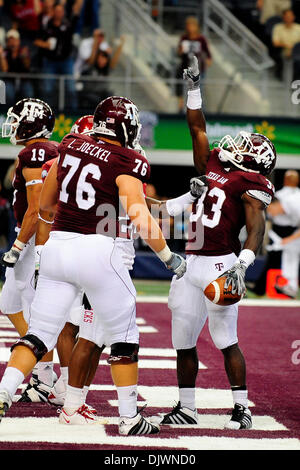 Texas A&M Aggies running back Amari Daniels (5) gets up ended during a ...