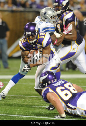 Minnesota Vikings wide receiver Percy Harvin runs a pattern during NFL ...
