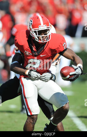 Georgia Bulldogs cornerback Brandon Boykin (2) carries the ball during ...