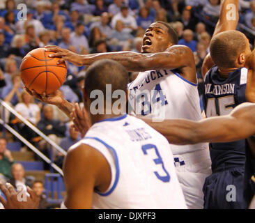 Nov. 12, 2010 - Lexington, Kentucky, USA - Kentucky coach John Calipari ...