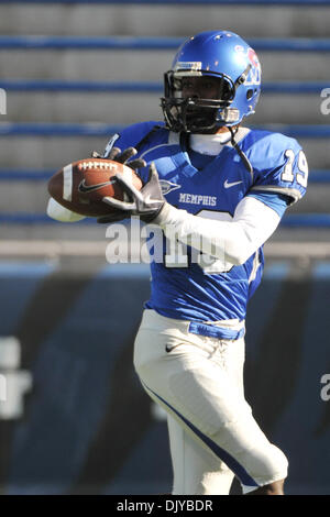 Nov. 27, 2010 - Memphis, Tennessee, United States of America - Pass ...