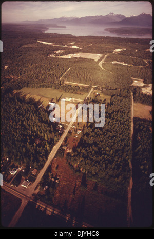 AERIAL VIEW LOOKING SOUTHWEST ACROSS THE BANGOR ANNEX, THE AMMUNITION ...