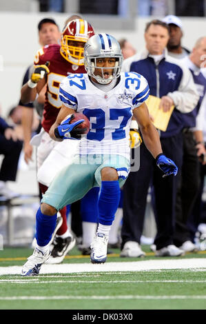 Dallas Cowboys cornerback Bryan McCann (37) during pre-game warm ups ...