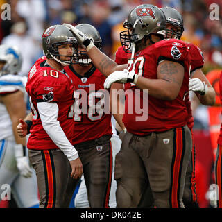 Tampa Bay Buccaneers long snapper Evan Deckers (86) leaves the field ...