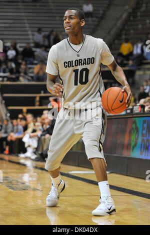 Colorado guard Alec Burks (10) dunks the ball during the first half of ...