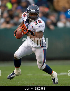 Denver Broncos running back Correll Buckhalter (28) celebrates a ...