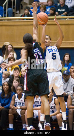 Dec. 30, 2010 - Durham, North Carolina, U.S - Duke guard Jasmine Thomas ...