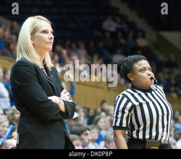 Maryland head coach Brenda Frese calls out from the bench during the ...