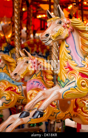Old fashioned Carnival amusement park ride light pole Stock Photo - Alamy