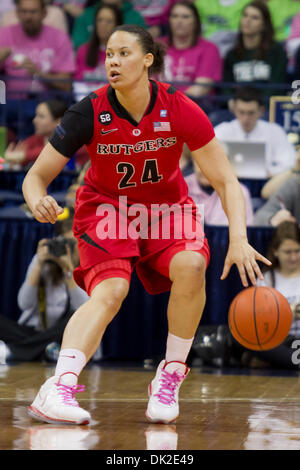 SOUTH BEND, IN - APRIL 12: Notre Dame QB Steve Angeli (18) drops into ...