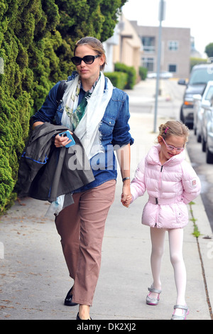 Jennifer Garner and eldest daughter Violet Affleck are seen on their ...