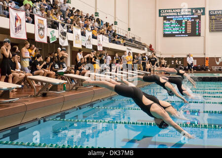 Feb. 26, 2011 - Cleveland, Ohio, U.S - Milwaukee Panthers swimmer ...