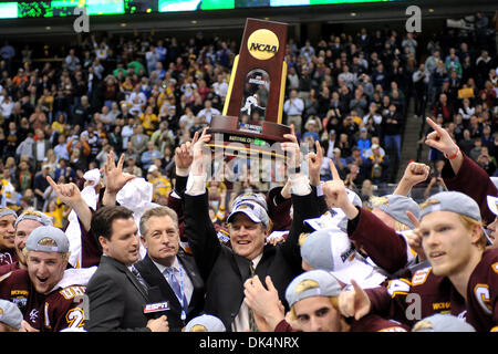 University of Minnesota-Duluth coach Scott Sandelin during NCAA Frozen ...
