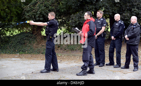 Police officers take part in an Anti-drug operation in Vaulx-en-Velin ...