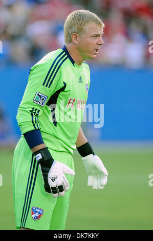 June 25, 2011 - Frisco, Texas, U.S - FC Dallas goalkeeper Kevin Hartman ...