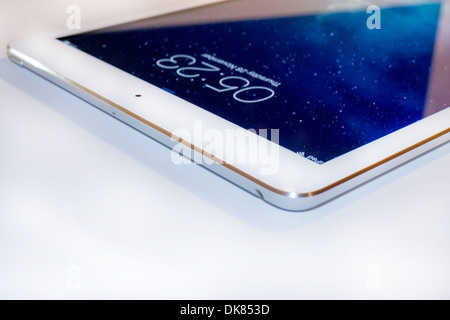 Apple iPad Air Front Stock Photo - Alamy