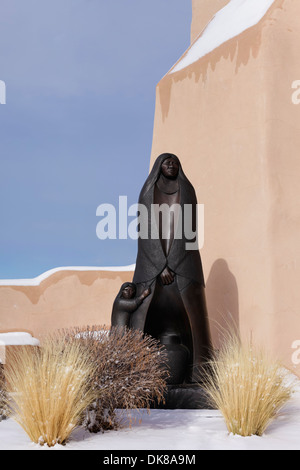 Statue of Indian Native, Museum Hill; Santa Fe, New Mexico, United ...