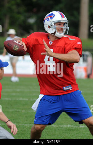 Buffalo Bills quarterback Tyler Thigpen (4) passes against the Detroit ...