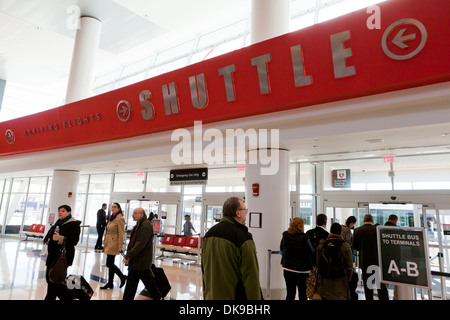 Airport shuttle station - Philadelphia International Airport (PHL ...