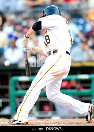 Pittsburgh Pirates' Andrew McCutchen singles off New York Mets pitcher ...