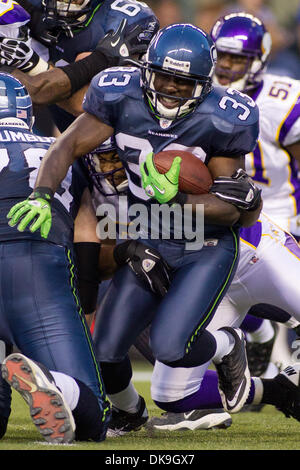 Seattle Seahawks running back Chris Carson (32) on the field during the ...