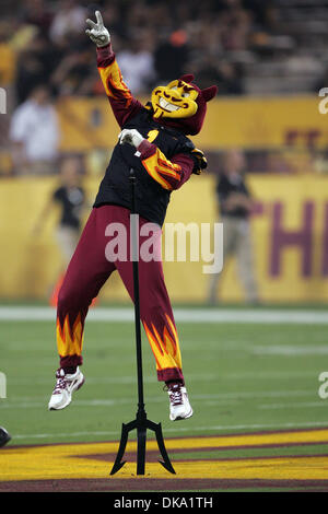 Arizona State Sun Devils mascot Sparky leads the team out onto the ...