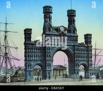 Royal Arch, Dundee, Scotland Stock Photo - Alamy