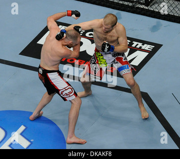 TJ Grant vs Evan Dunham UFC 152 Lightweight Bout Toronto, Canada - 22. ...