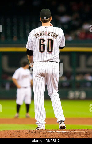 Houston Astros relief pitcher Craig Kimbrel throws during the eighth ...