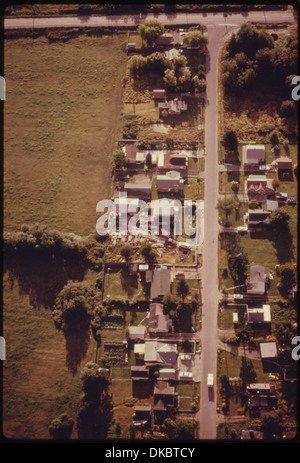 An aerial view of the Central Valley Quadrangle, bounded by Tracyton ...