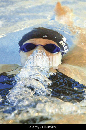 Oct. 8, 2011 - East Moline, Iowa, U.S. - Pleasant Valley's Evan Hundley ...