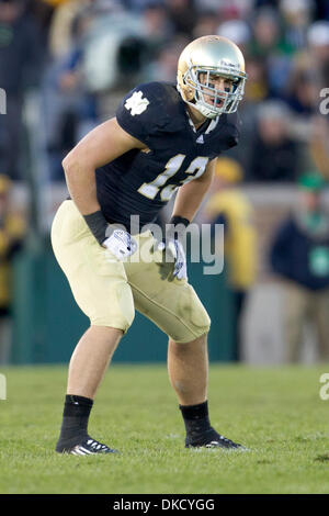 Notre Dame linebacker Danny Spond during the first half of an NCAA ...