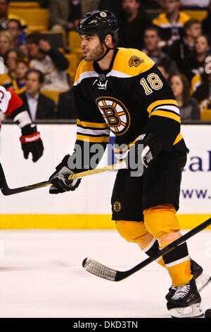 Ottawa Senators right wing Mark Stone (61) celebrates with left wing ...