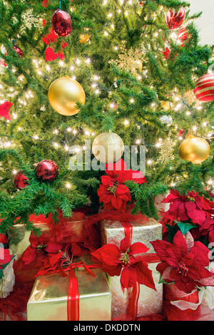 Christmas decoration red stars and ribbons. Vintage style colored ...