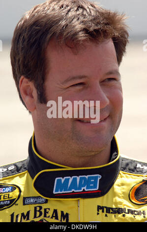 May 11, 2007 - Darlington, SC, USA - Nascar Busch Series Driver SHANE ...