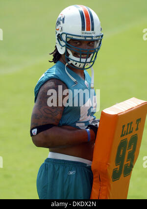 MIAMI BEACH, FL - MAY 25: (EXCLUSIVE COVERAGE) October 2000 centerfold ...