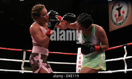 Jul 02, 2007 - Temecula, CA, USA - Boxing: KELSEY JEFFRIES (left ...