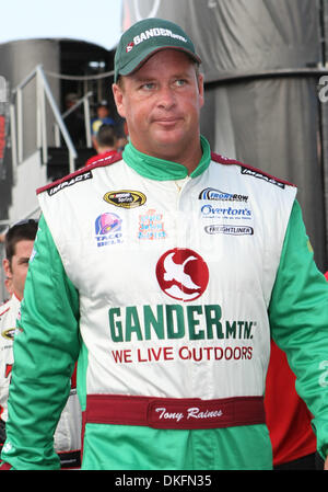 NASCAR driver Tony Raines during a qualifier for Sunday's NASCAR Lenox ...