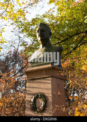 The Victor Herbert statue in Central Park in New York City Stock Photo ...