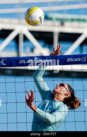 Ashley Ivy during the AVP Pro volleyball tour in San Francisco on ...