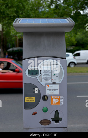 Parkscheinautomat Berlin, Deutschland Stock Photo - Alamy