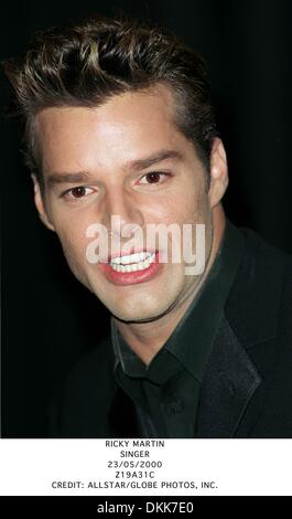 May 23, 2000 - RICKY MARTIN.SINGER.23/05/2000.Z19B36C.CREDIT:(Credit ...