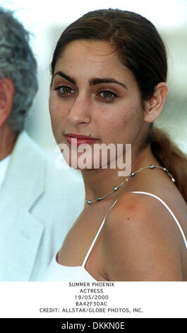 May 19, 2000 - SUMMER PHOENIX.ACTRESS.19/05/2000.BA42F30AC.CREDIT ...