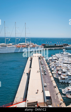 Mooring line for yachts, Monaco, sovereign city-state, French Riviera ...