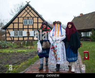Traditional dressed Sorbian women during the millenium of Bautzen in ...