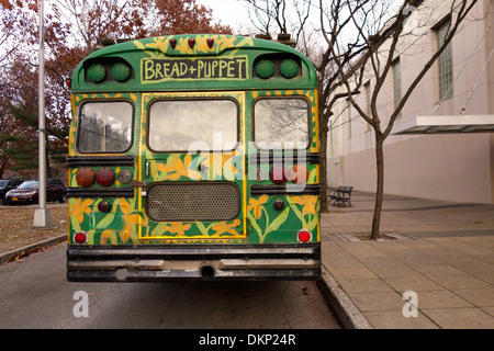 Bread & Puppet theater bus Stock Photo - Alamy