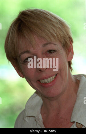 Frances de la Tour (The Actress) in GREASEPAINT by Hisashi Inoue at the ...